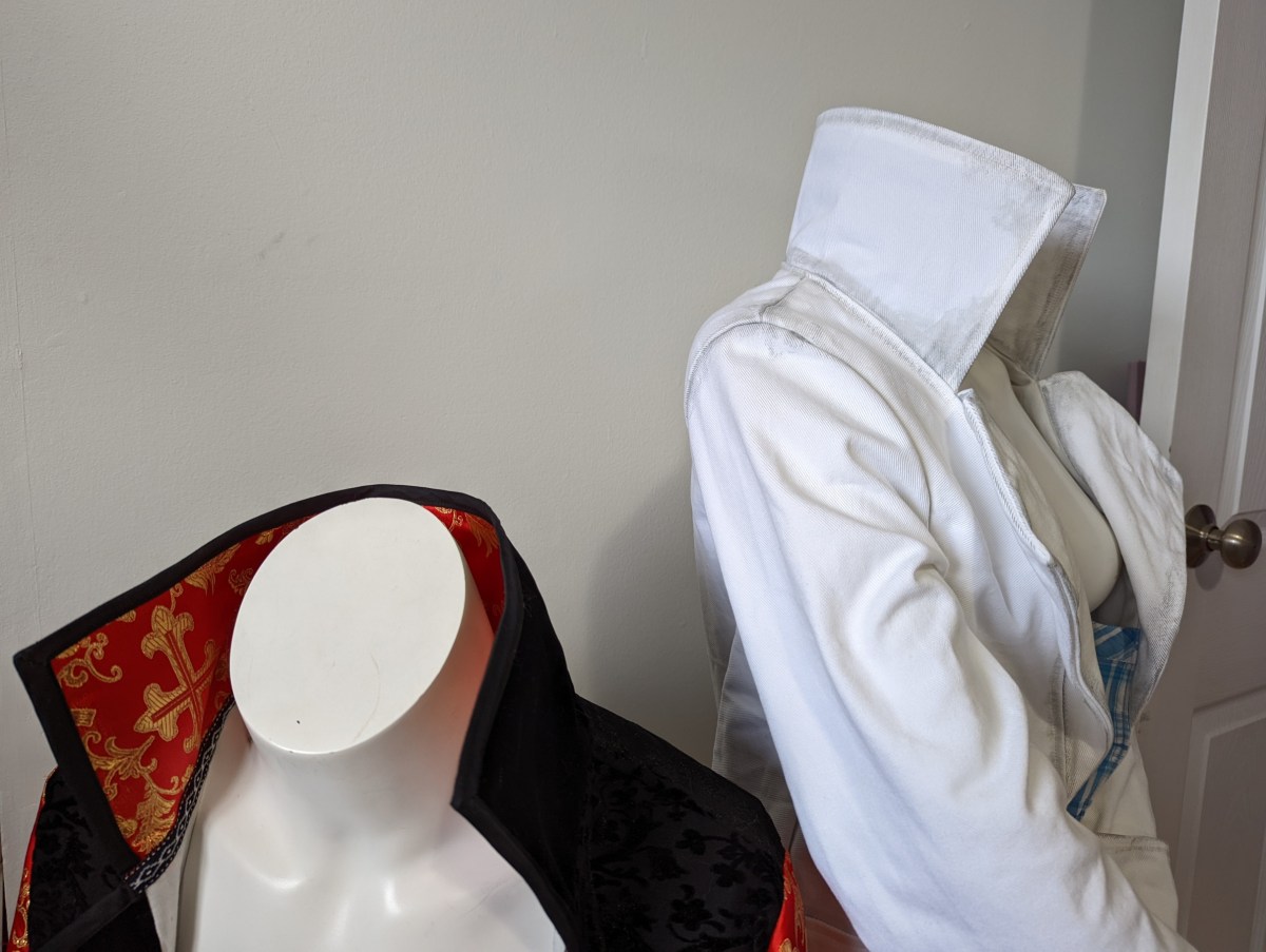 How To Make Big Collars That Defy Gravity – Cosplay Queries